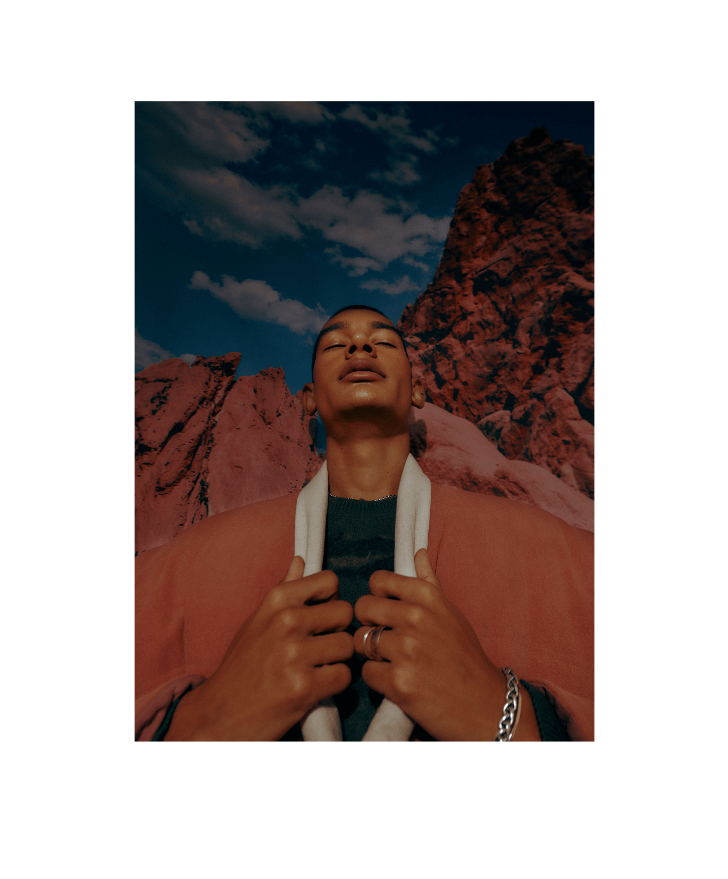 OFFHOURS Homecoat in Red Rock